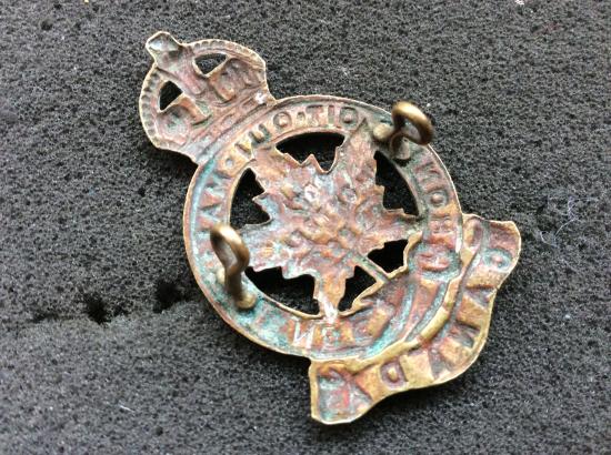WW2 Canadian, Royal Montreal Regiment Cap badge – Gradia Militaria