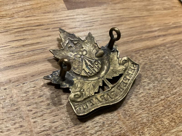 K/C Canadian Royal Hamilton Light Infantry cap badge – Gradia Militaria