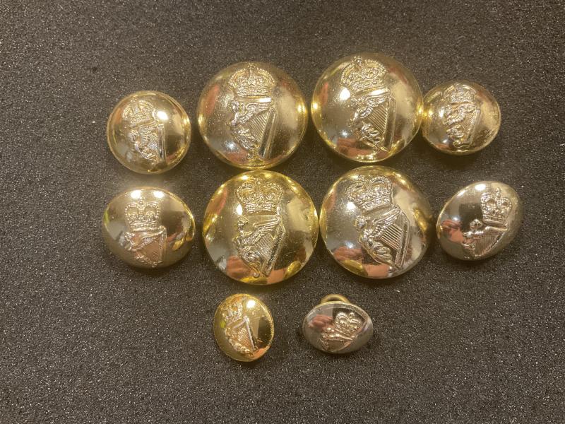 Anodised Irish Guards buttons K/C & Q/C buttons x 10 – Gradia Militaria