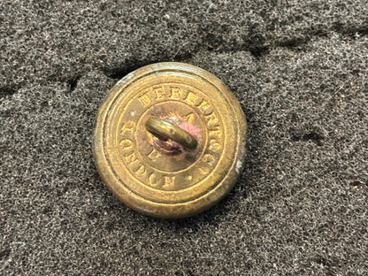QVC Convict Prison 16mm brass button by Herbert. – Gradia Militaria