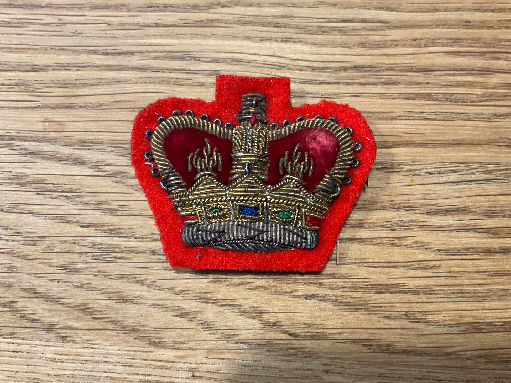Victorian bullion warrant officers rank crown – Gradia Militaria